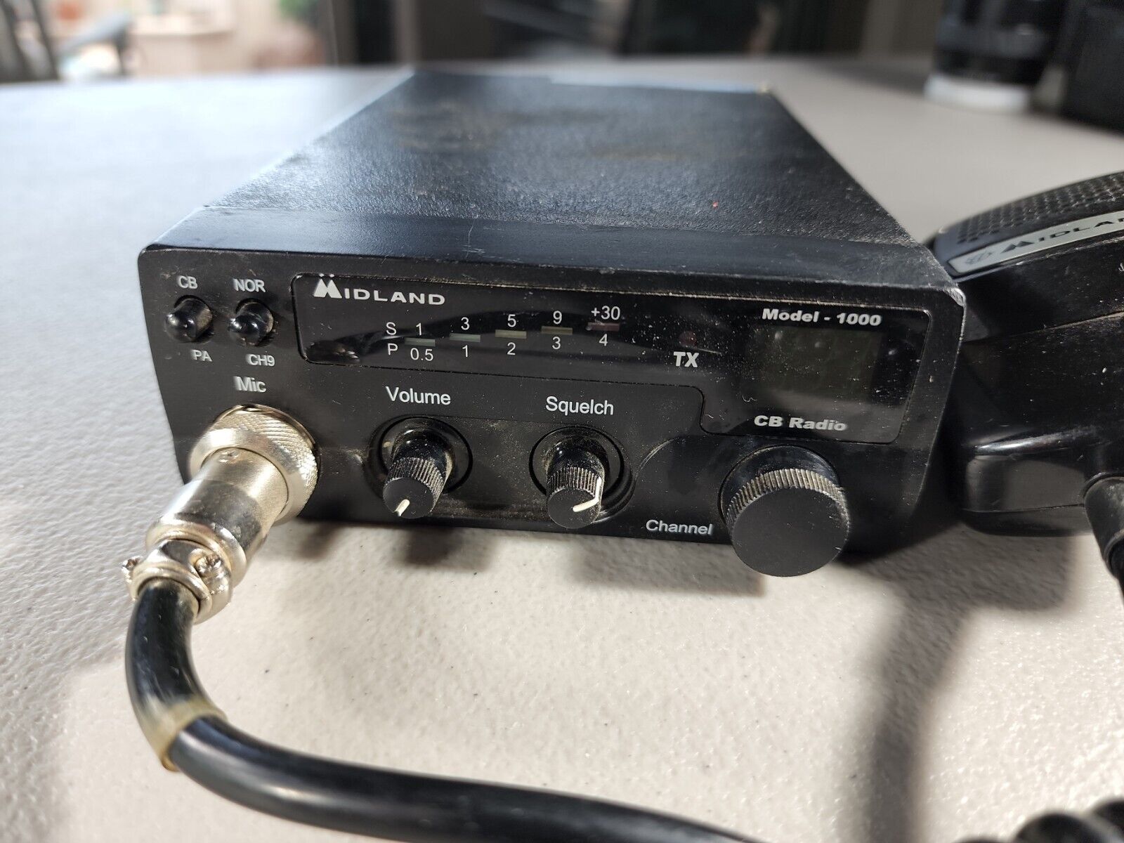 Best Trucker CB Radio - Buyer's Guide - Swingin West